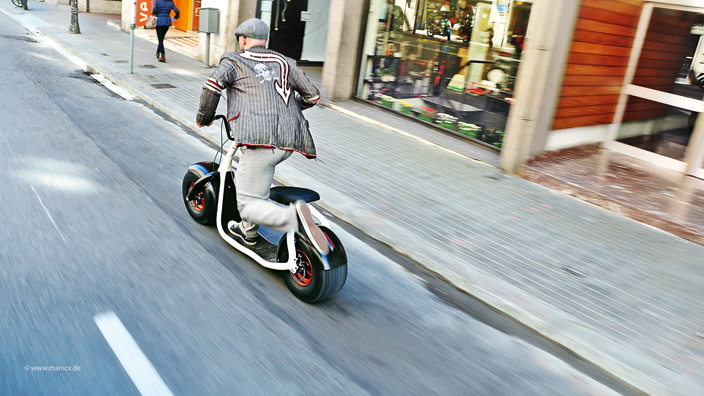 Smart scooter for short trips