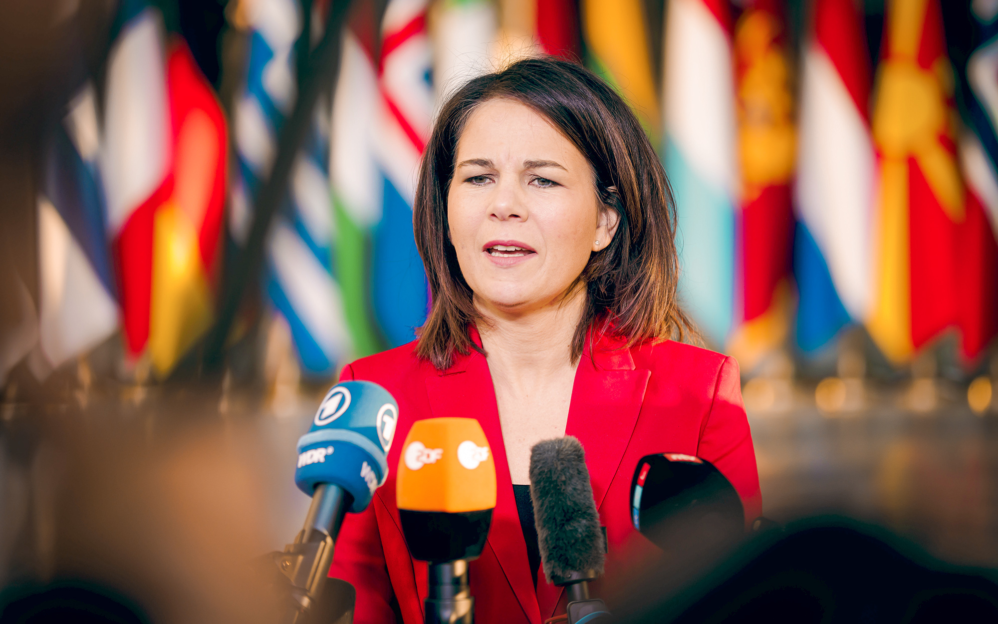 'Golden Panther' bodybuilder looks unrecognisable with scraggly goatee ...