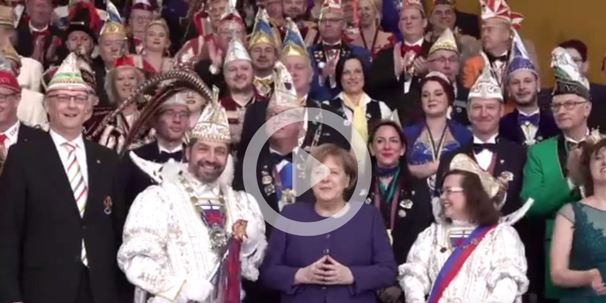 Merkel erträgt Frotzeleien im Karneval mit Humor