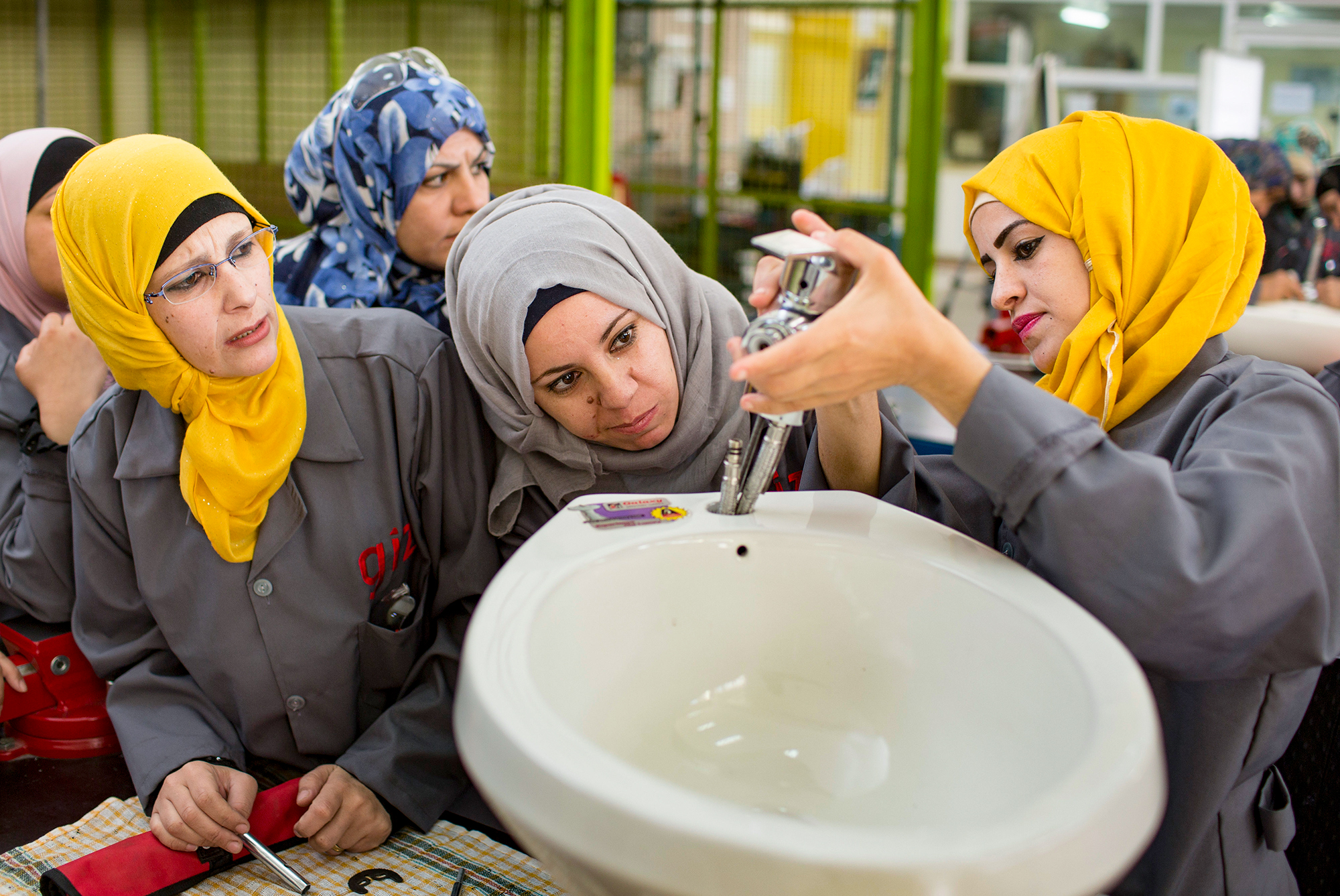 Klempnerinnen in Jordanien: Ausbildung für geflüchtete Frauen