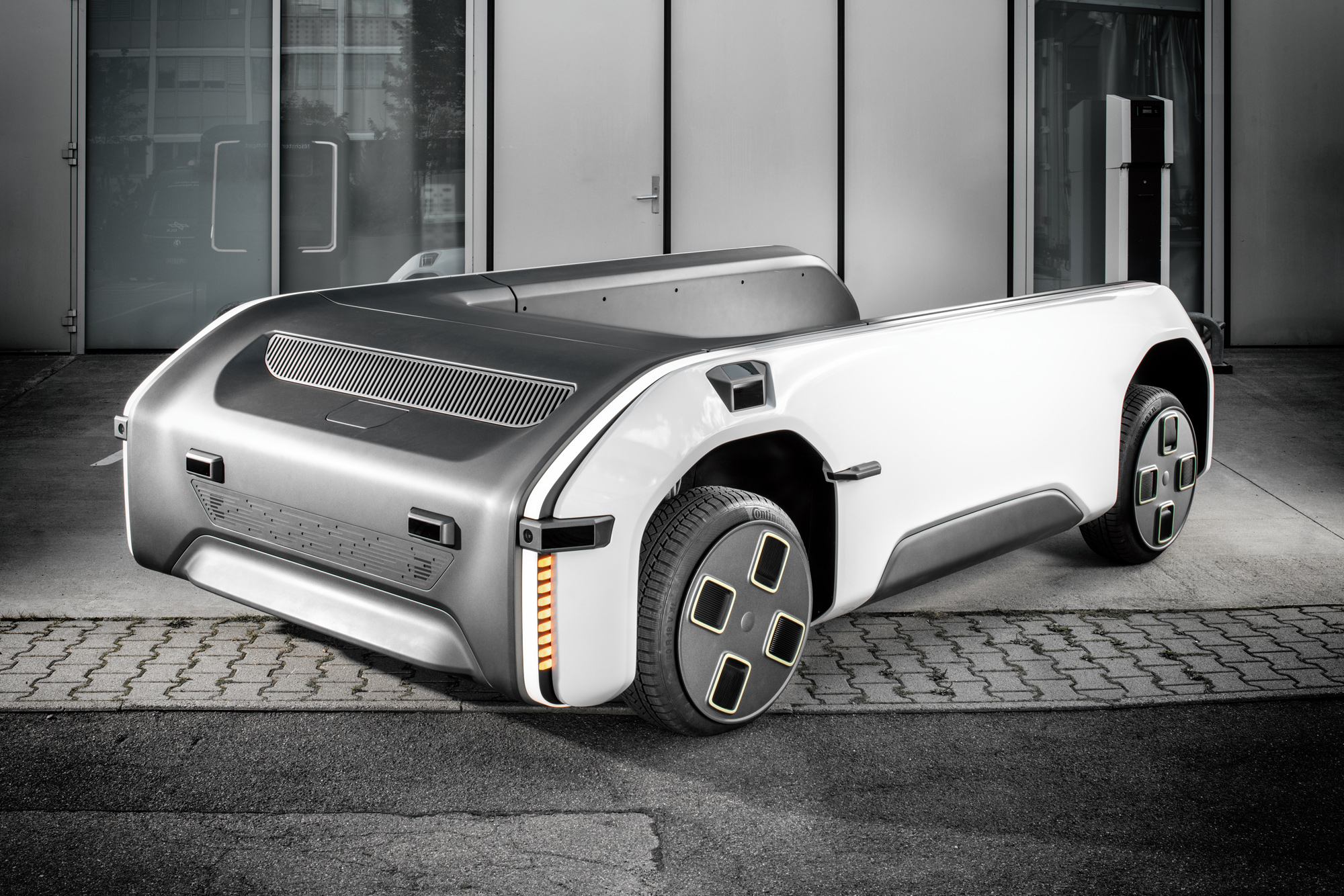 Autonomous driving: DLR project U-Shift