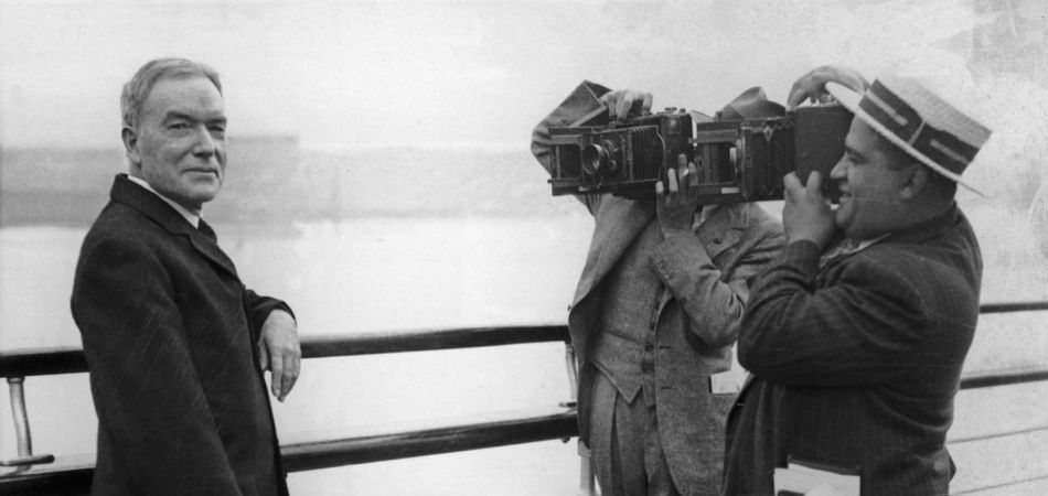 Faces and Moments: Emigration